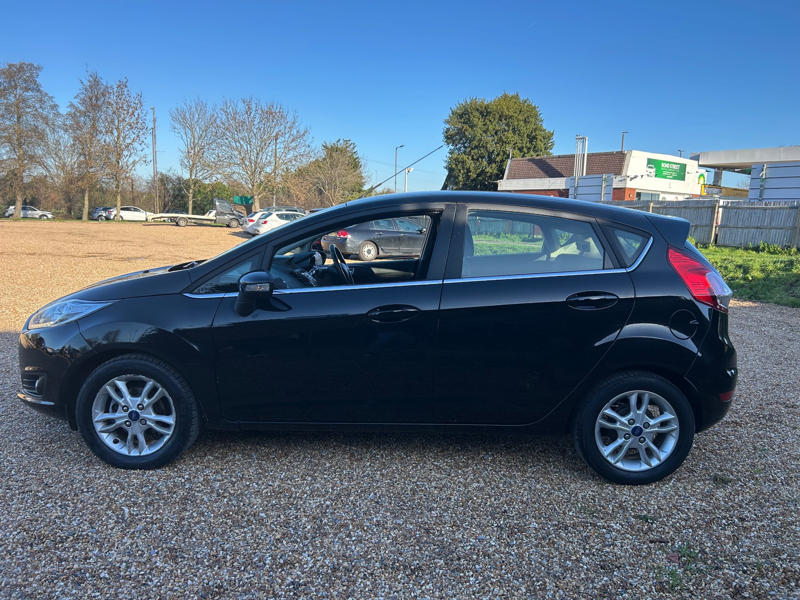 Used 2016 Ford Fiesta 1.25 Zetec Hatchback 5dr Petrol Manual Euro 6 (82 ...